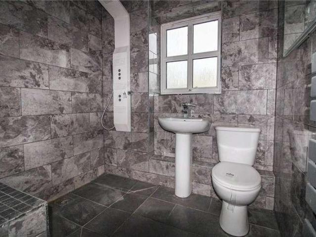 3 bed house for sale