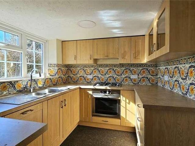 3 bed house for sale