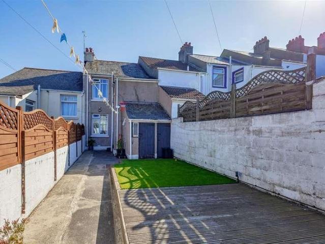 3 bed house for sale