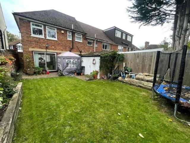3 bed house for sale