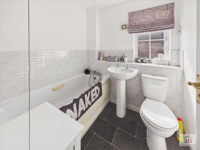 3 bed house for sale