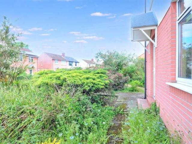 3 bed house for sale