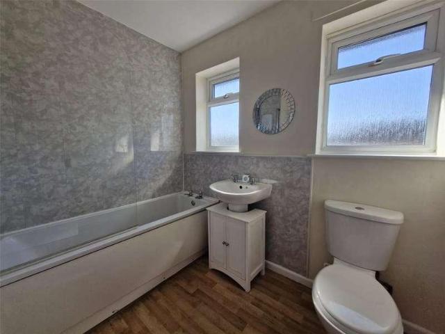 3 bed house for sale