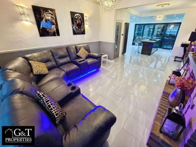 3 bed house for sale