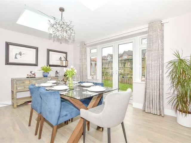 3 bed house for sale