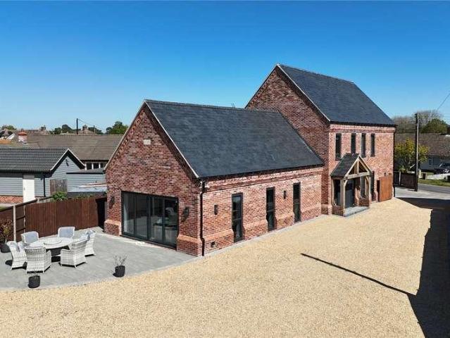 3 bed house for sale