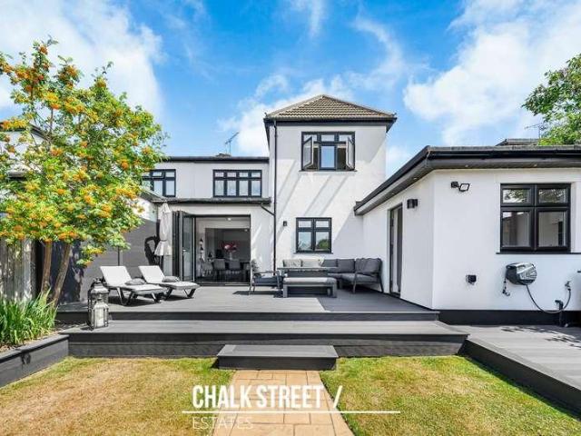 3 bed house for sale