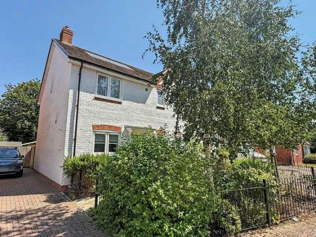 3 bed house for sale