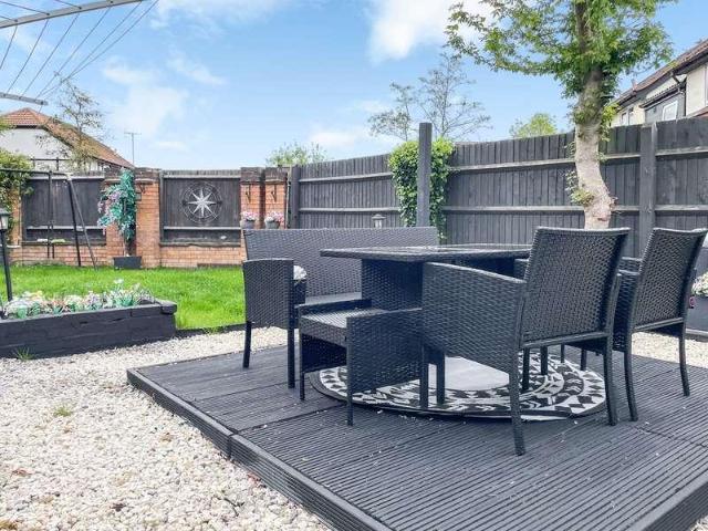 3 bed house for sale