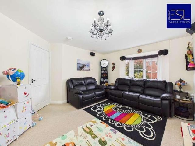 3 bed house for sale
