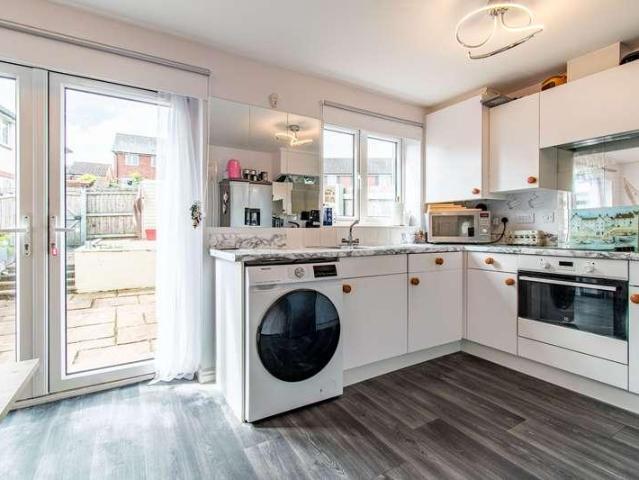 3 bed house for sale