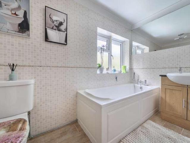 3 bed house for sale