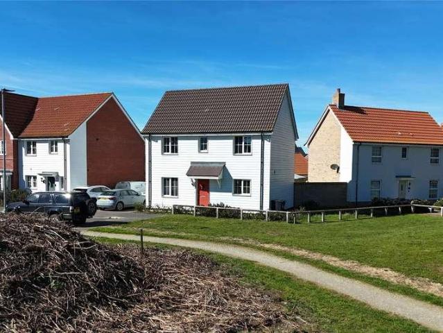 3 bed house for sale