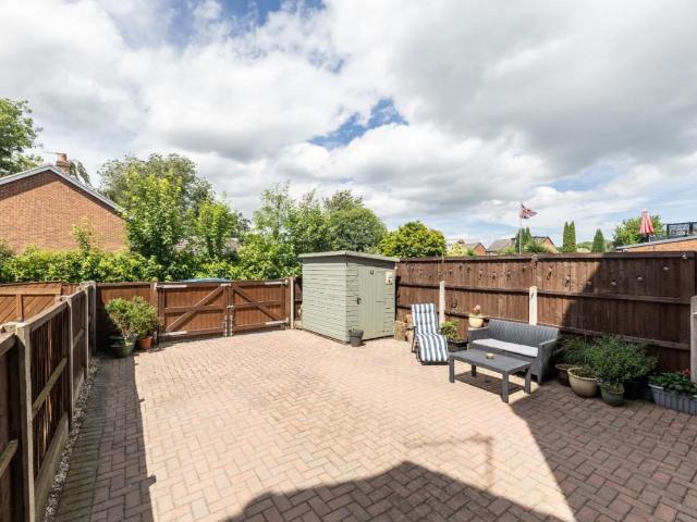 3 bed house for sale