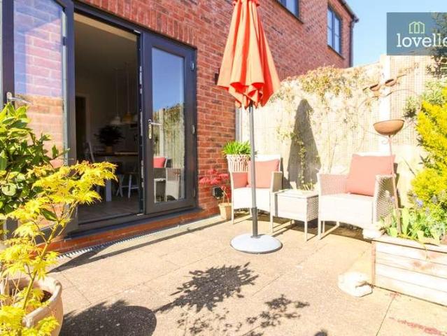 3 bed house for sale