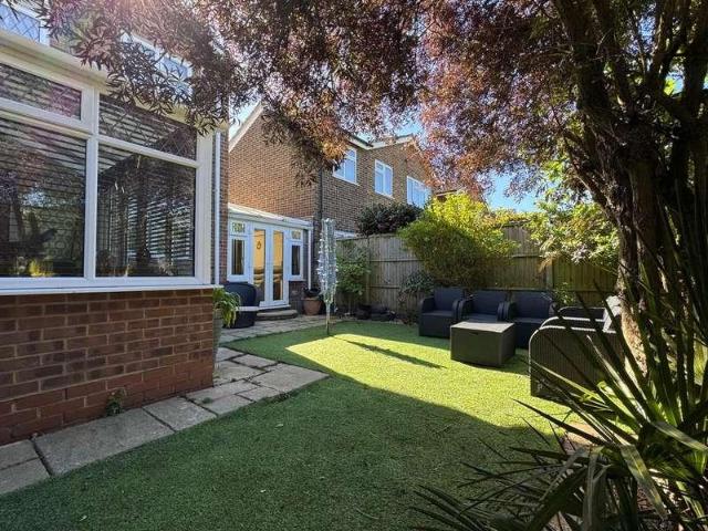 3 bed house for sale