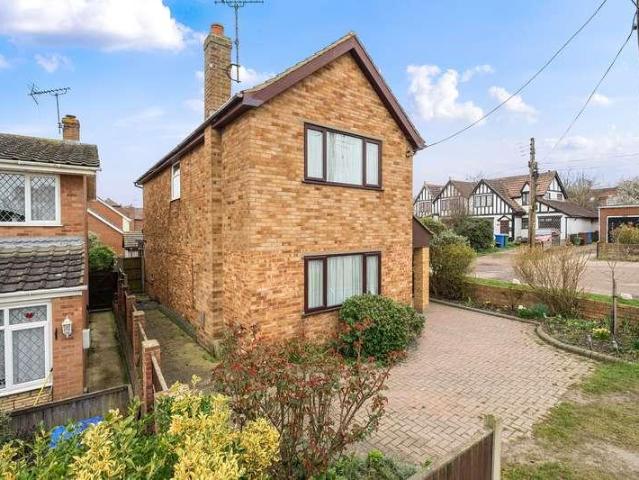 3 bed house for sale