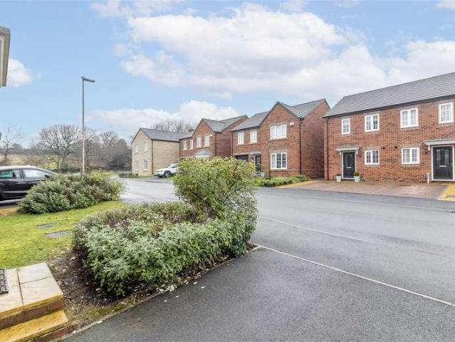 3 bed house for sale