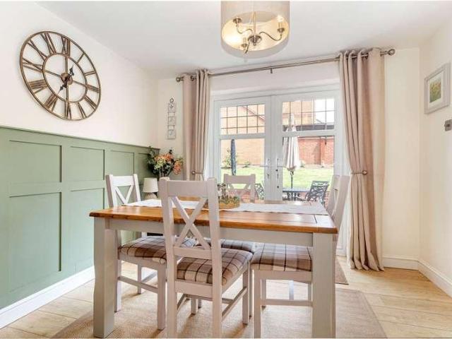 3 bed house for sale