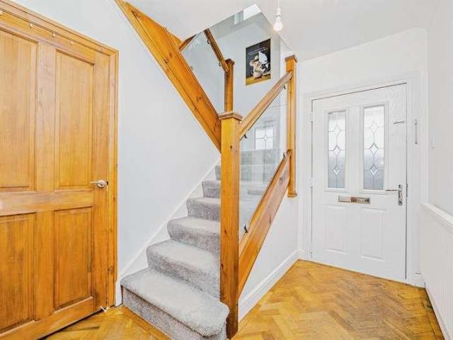 3 bed house for sale
