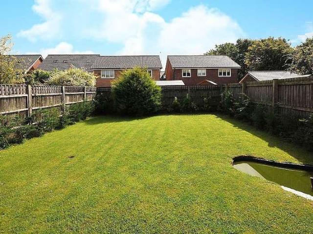 3 bed house for sale
