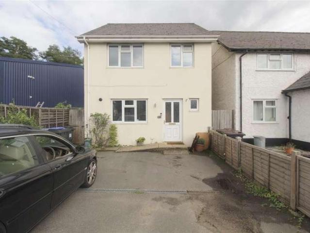 3 bed house for sale