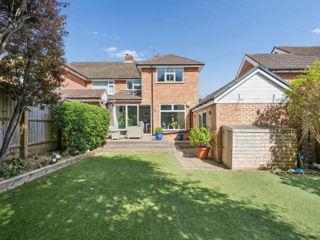 3 bed house for sale