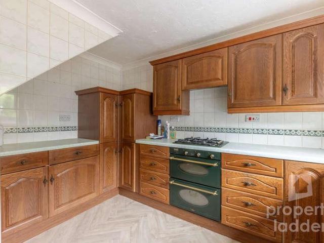 3 bed house for sale
