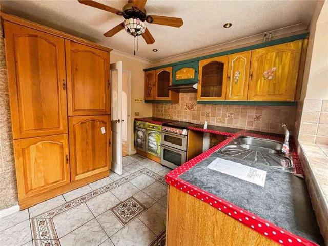 3 bed house for sale