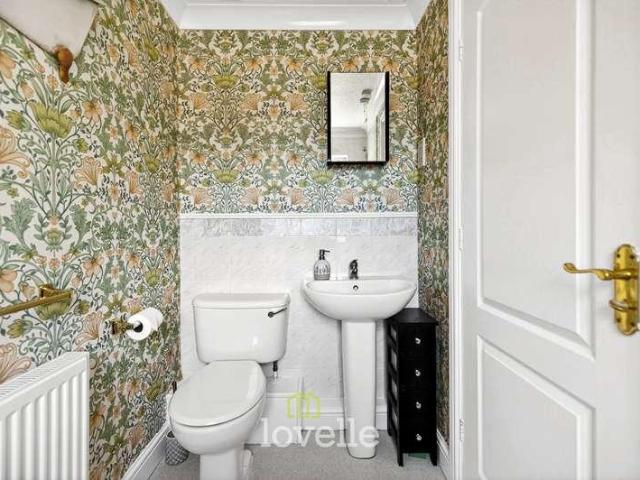 3 bed house for sale