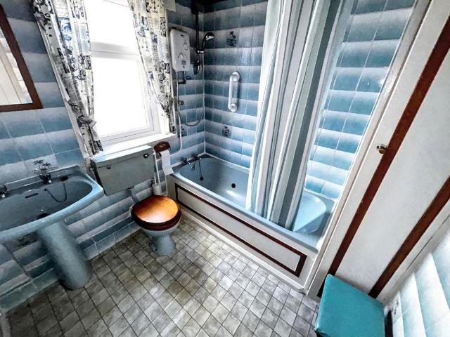 3 bed house for sale