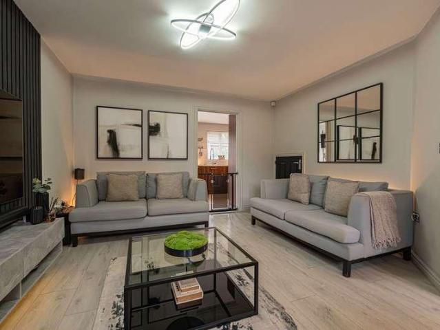 3 bed house for sale