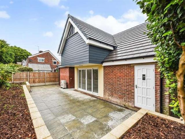 3 bed house for sale