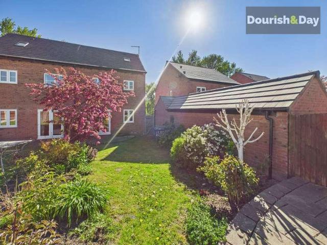 3 bed house for sale