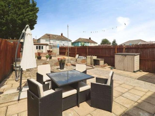 3 bed house for sale