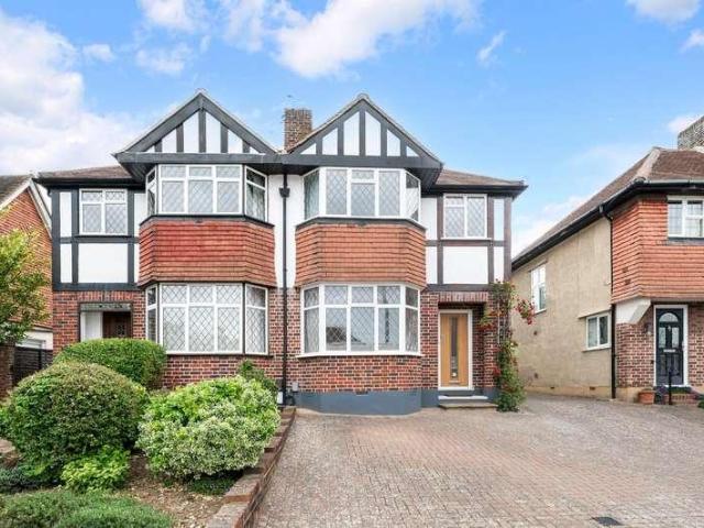 3 bed house for sale