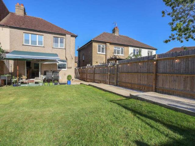 3 bed house for sale