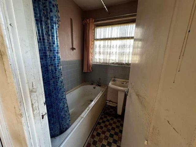 3 bed house for sale
