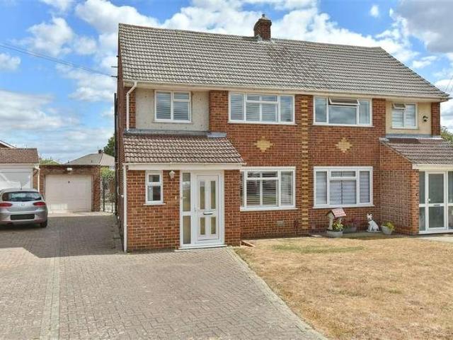 3 bed house for sale