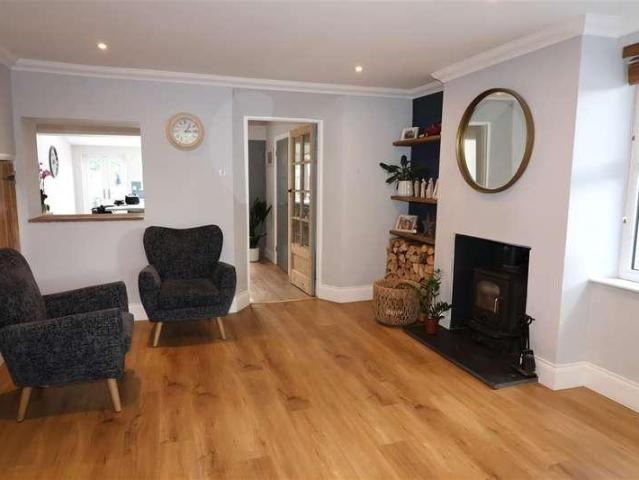 3 bed house for sale