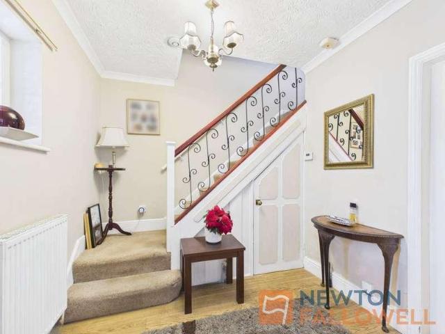 3 bed house for sale