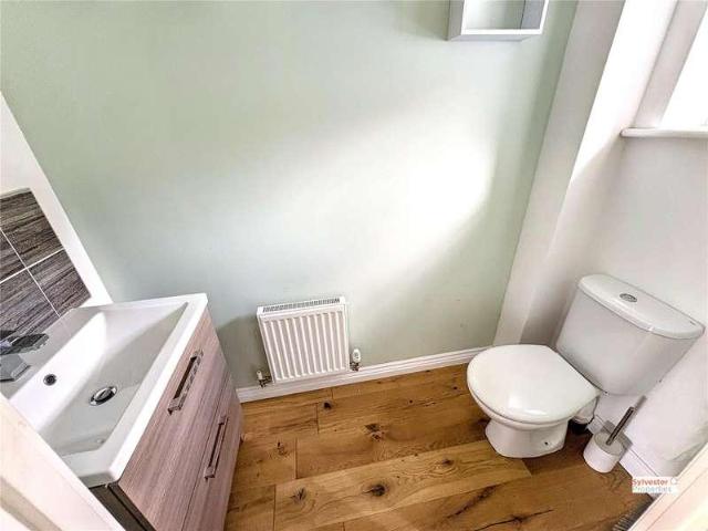3 bed house for sale