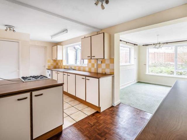 3 bed house for sale