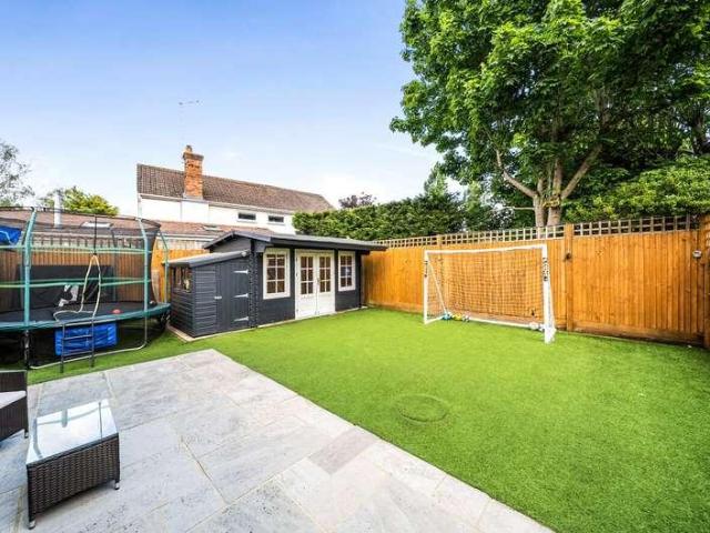 3 bed house for sale