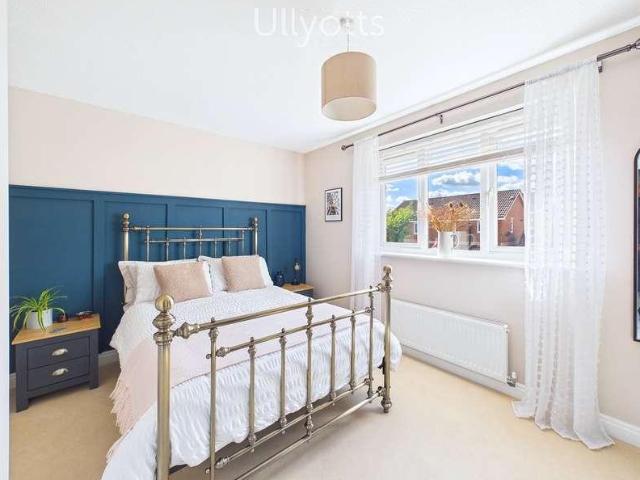3 bed house for sale