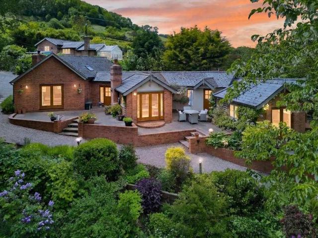3 bed house for sale