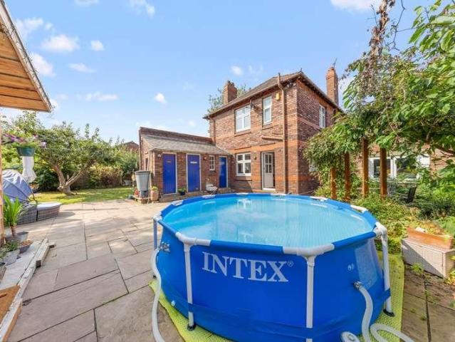 3 bed house for sale
