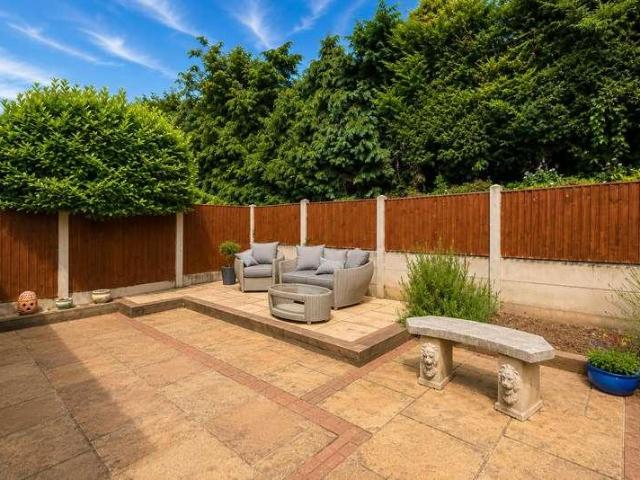 3 bed house for sale