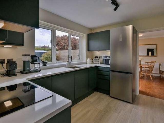 3 bed house for sale