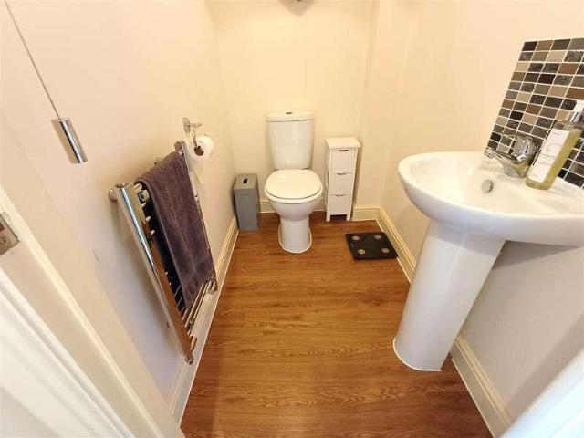 3 bed house for sale